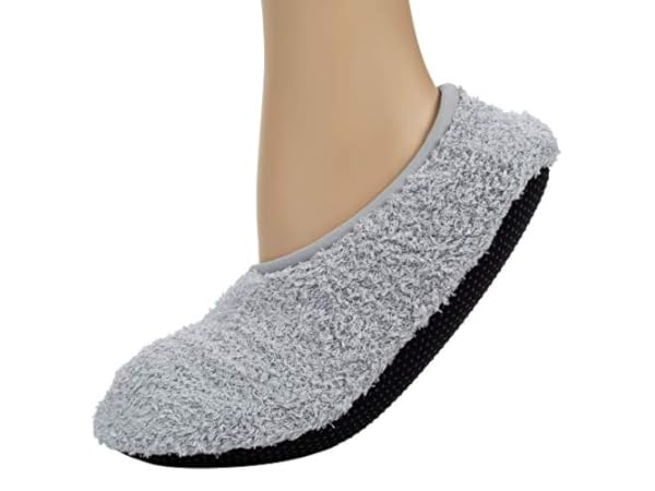 The 4 Best Slip Resistant Slippers for Women of 2024 (Reviews ...