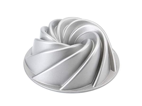 The 10 Best Specialty & Novelty Cake Pans of 2024 (Reviews) - FindThisBest